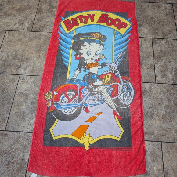 Source Unknown | Bath | Betty Boop 994 Vintage Beachpool Towel | Poshmark